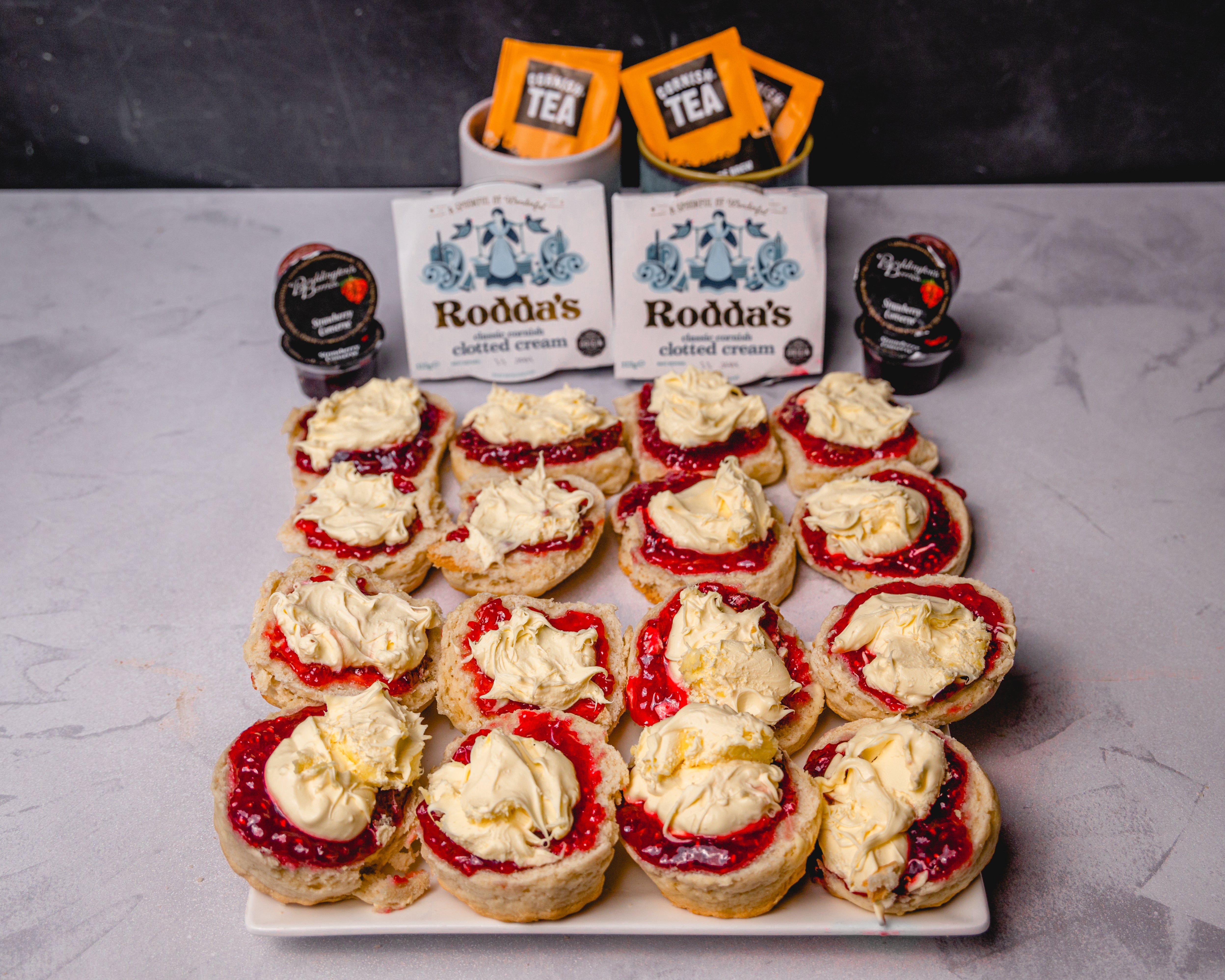 Cornish Cream Teas: A Culinary Journey Through Cornwall's Best Ingredi