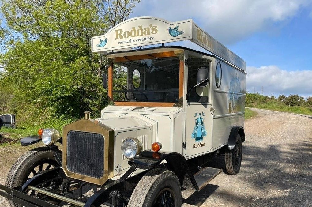 The Cream of Cornwall - Rodda's Clotted Cream – Cornish Cream Teas